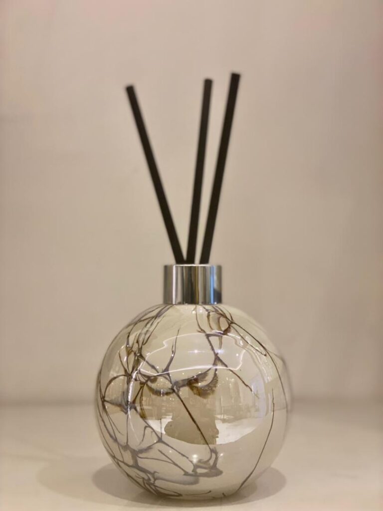 Hand Made Round Amelia Art Reed Diffuser Glass/Flower Vase - Adlimnet